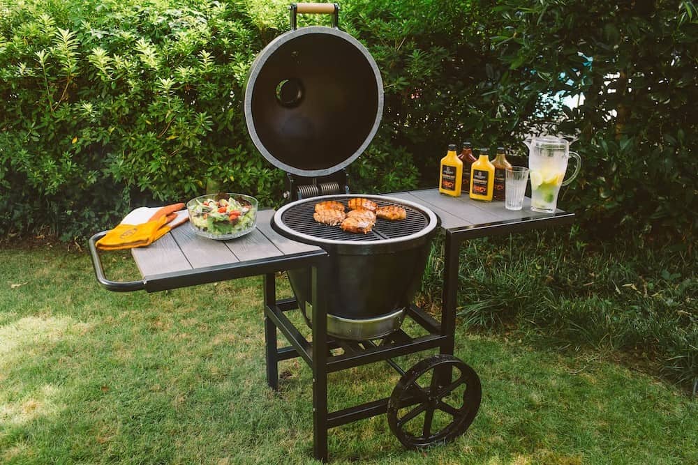 An Extensive Manual For Selecting a Kamado Cooker | Gearfuse